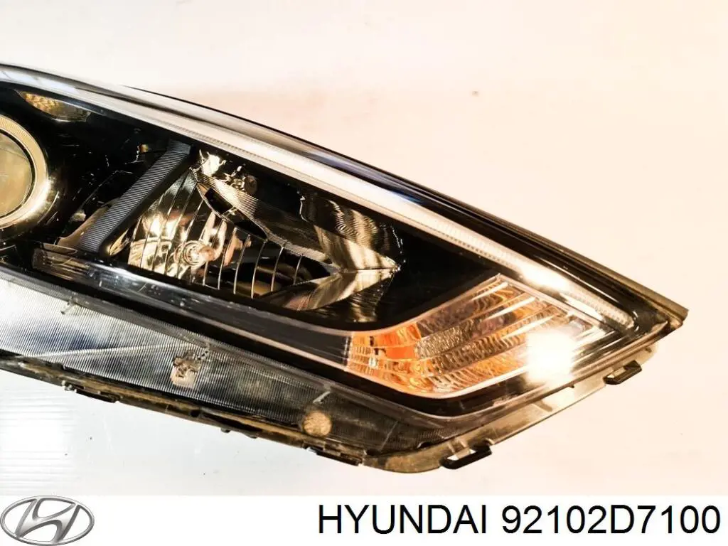 92102D7100 Hyundai/Kia faro derecho