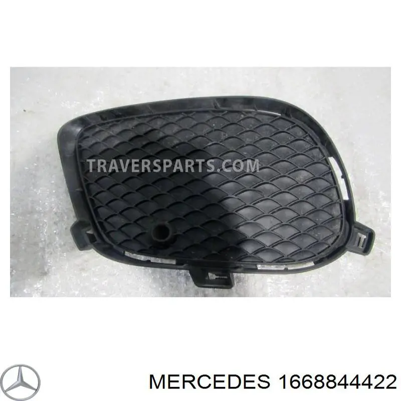 1668844422 Mercedes rejilla de antinieblas delantera derecha