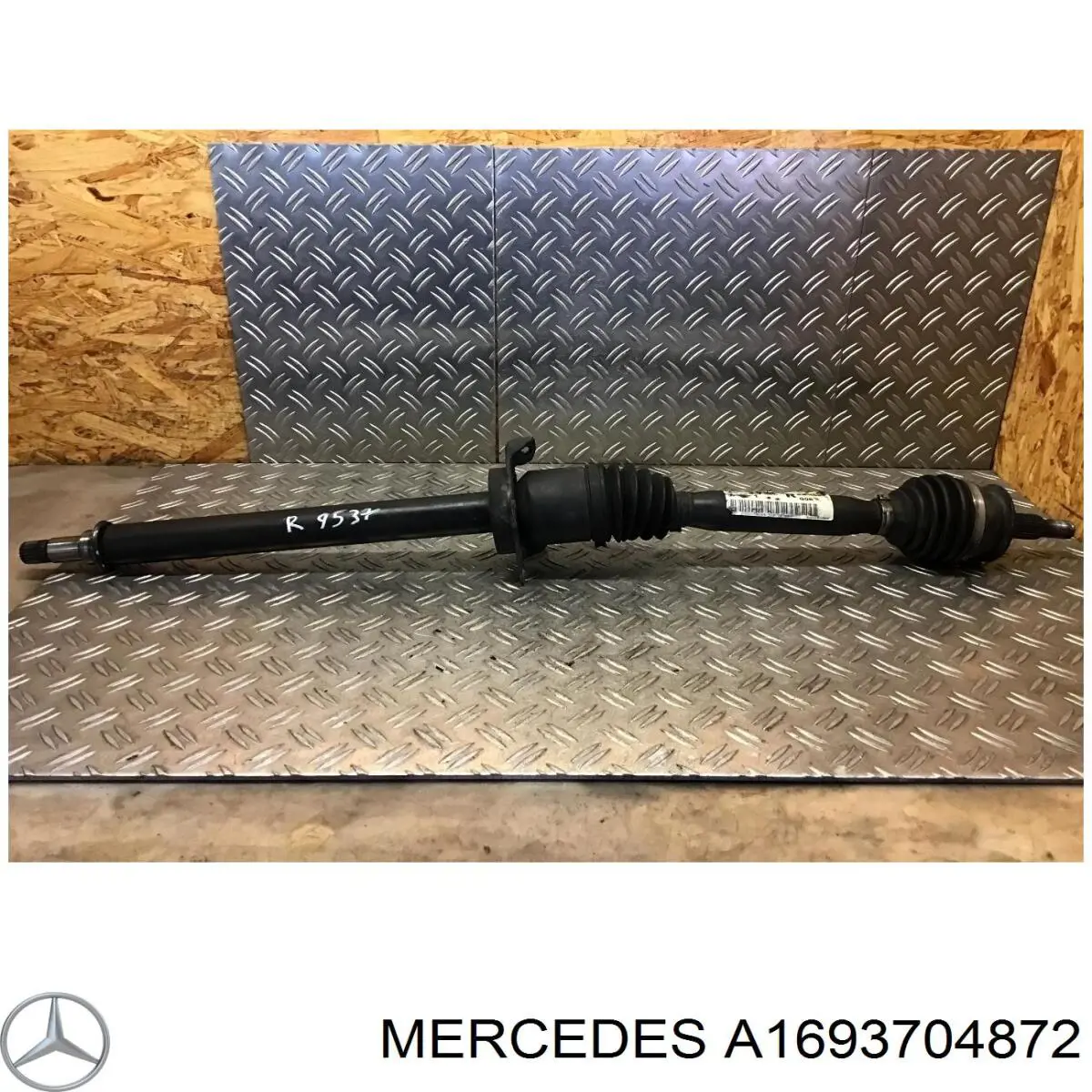 1693704872 Mercedes árbol de transmisión delantero derecho