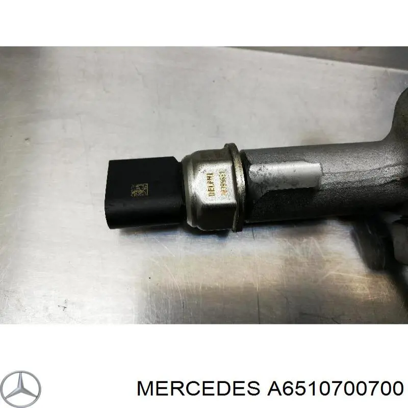 6510700700 MERCEDES Rampa de combustible