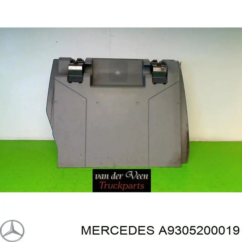 A9305200019 Mercedes guardabarros trasero izquierdo