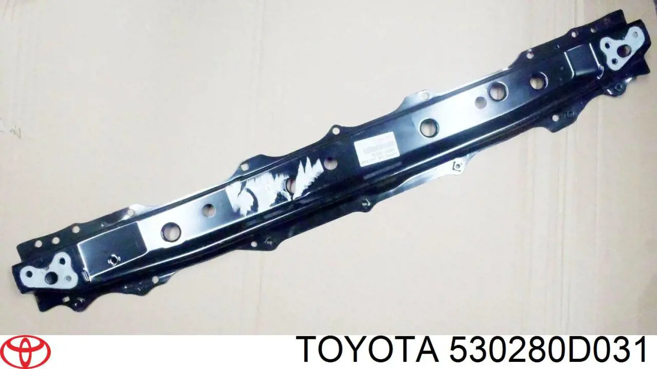 530280D031 Toyota soporte de radiador superior (panel de montaje para foco)