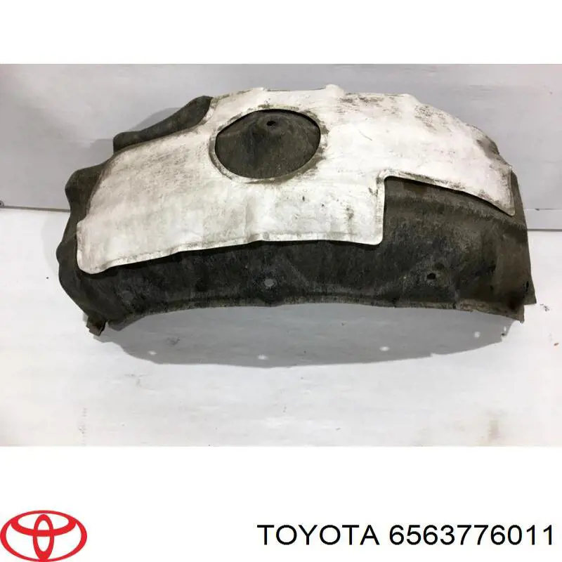 6563776011 Toyota guardabarros interior, aleta trasera, derecho