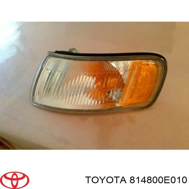 814800E010 TOYOTA Faro antiniebla trasero derecho
