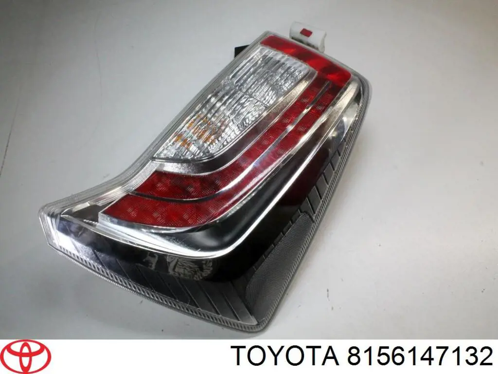8156147132 Toyota piloto posterior izquierdo