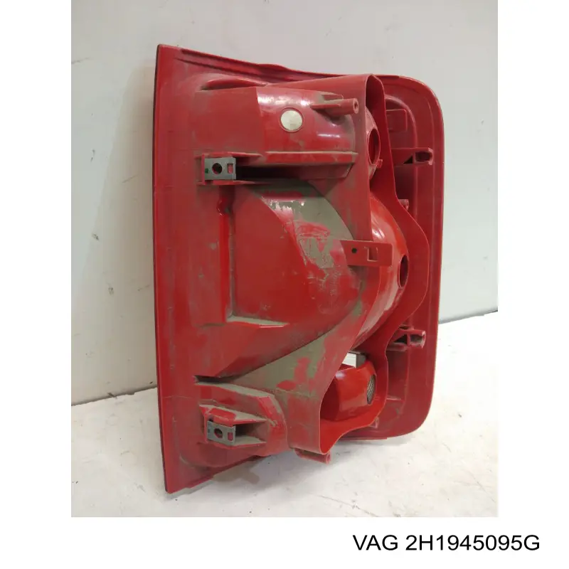 2H1945095G VAG Piloto posterior izquierdo