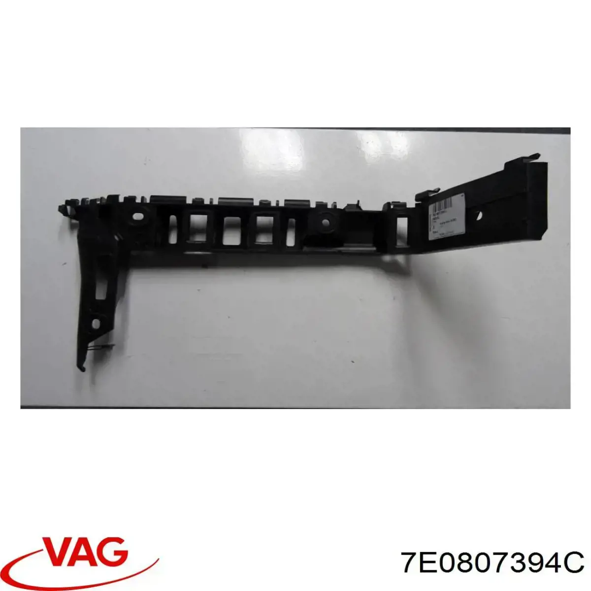 7E0807394C VAG Soporte de parachoques trasero derecho