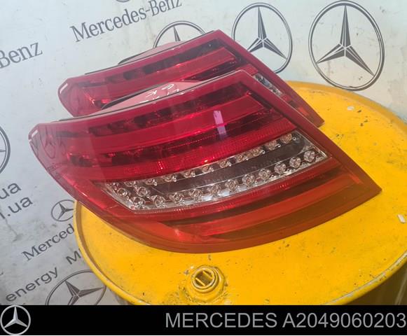 A2049060203 Mercedes piloto posterior izquierdo