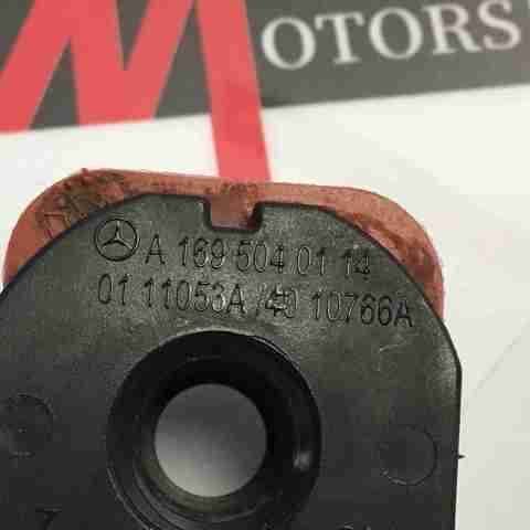 A1695040114 MERCEDES soporte de montaje, radiador, superior