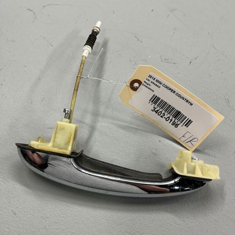 51219800558 BMW tirador de puerta exterior delantero derecha