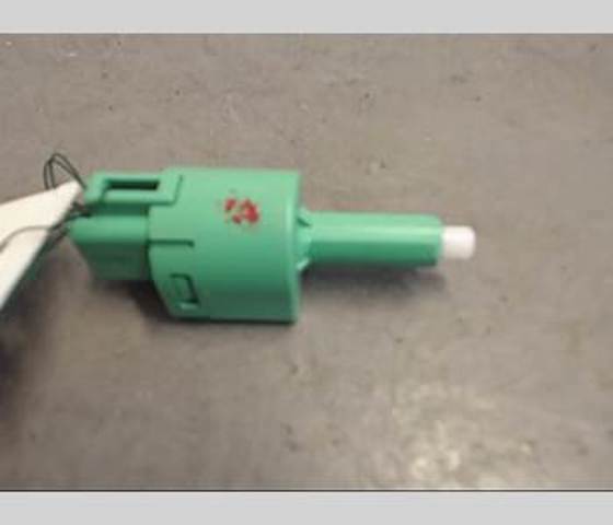 8434069075 TOYOTA interruptor luz de freno