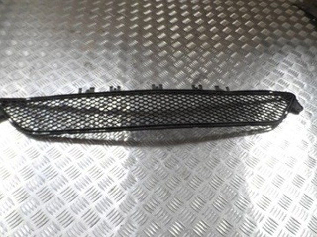 A2128850522 MERCEDES rejilla de ventilación, parachoques trasero, central