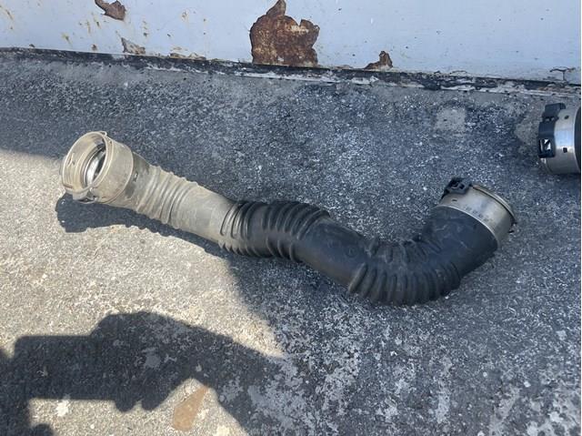 A2465200101 Mercedes tubo flexible de aire de sobrealimentación derecho
