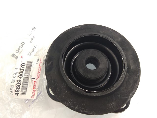 4860960070 Toyota soporte amortiguador delantero