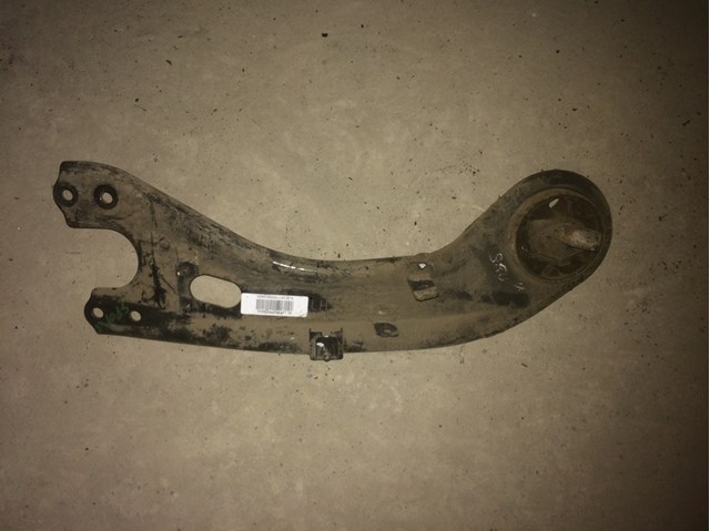 55270-2S850 Hyundai/Kia mangueta trasera izquierda (suspension)