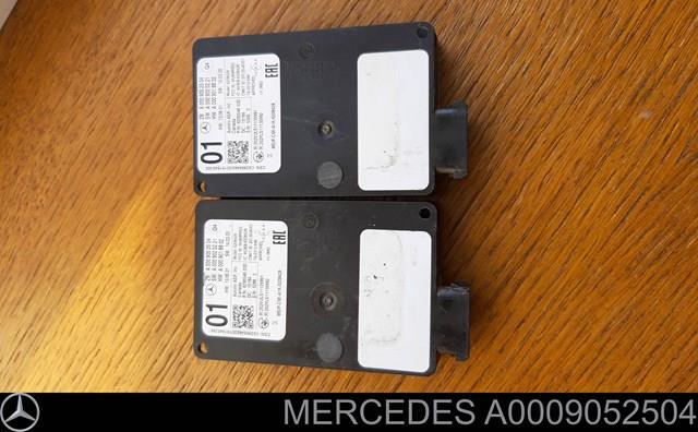 0009052504 Mercedes sensor de control de ángulo muerto trasero