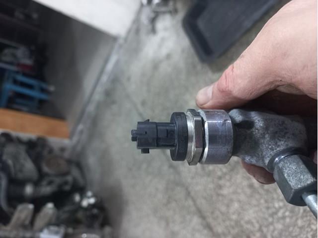 314014A400 Bosch sensor de presión de combustible