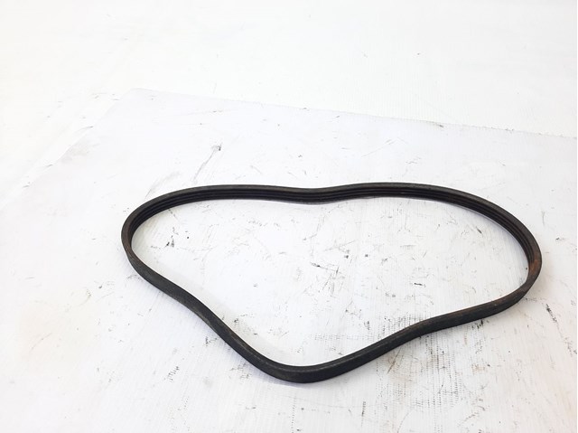 11287631825 BMW correa trapezoidal