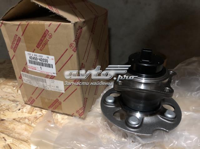4245042030 Toyota cubo de rueda trasero