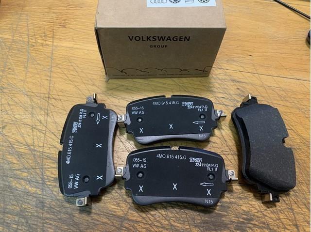 4M0698451G VAG pastillas de frenos delanteras