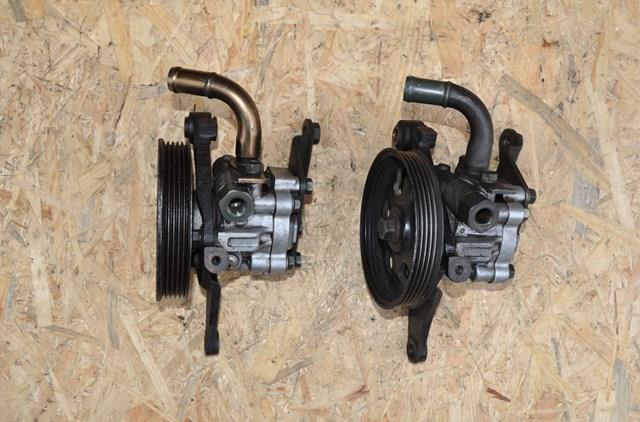 C00132650D Mazda bomba hidráulica, dirección