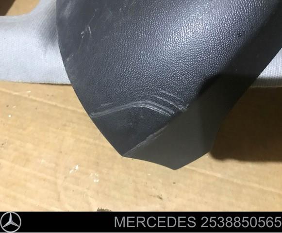 2538850565 Mercedes parachoques delantero, parte inferior