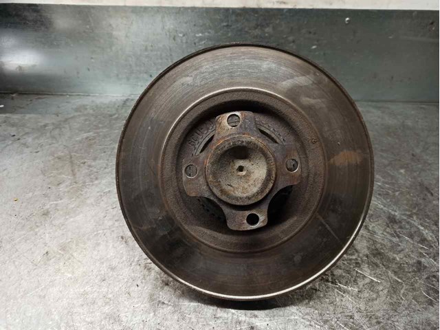 1756721 Ford cubo de rueda trasero