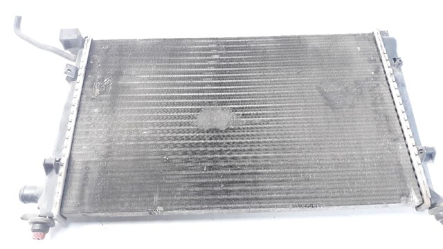 A1685001602 Mercedes radiador, refrigeración del motor