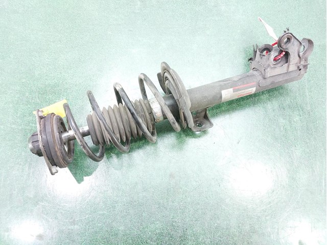 1693201430 Mercedes amortiguador delantero