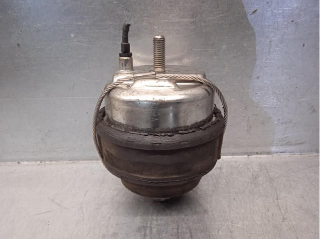 31262155 Volvo soporte de motor trasero