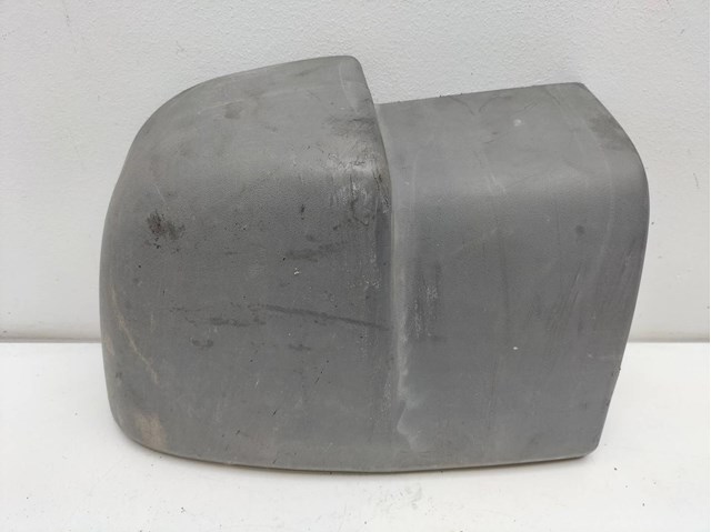 9018800471 Mercedes parachoques trasero, parte derecha