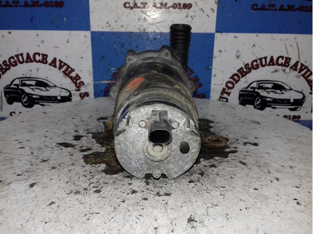 5000386 Mercedes bomba de agua, adicional eléctrico