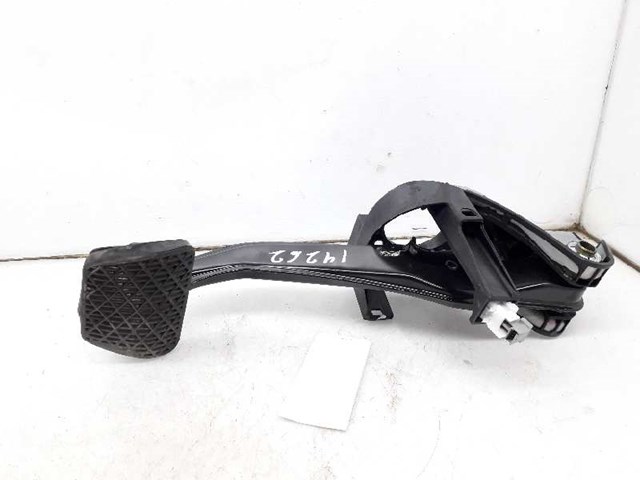 A2042902001 Mercedes pedal de freno