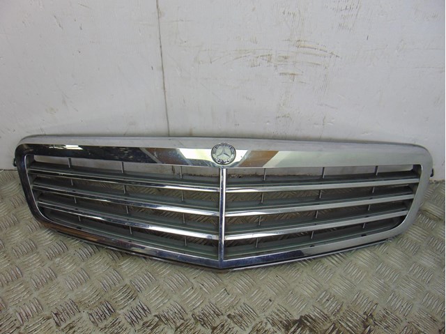 A2048801483 Mercedes panal de radiador