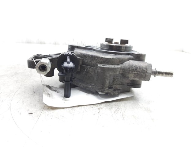 LR037627 Land Rover bomba de vacío