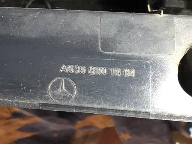 6398201564 Mercedes piloto posterior derecho