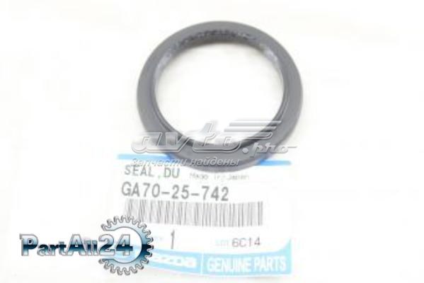 GA7025742 Mazda anillo retén de semieje, eje delantero, derecho comprar ...