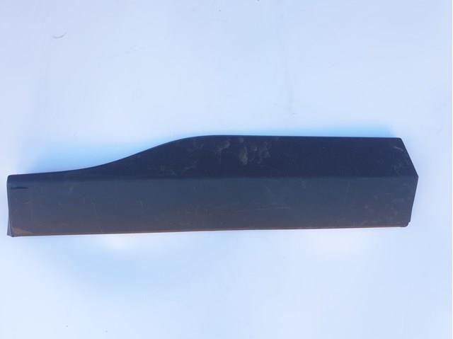 7507742040 Toyota moldura de la puerta trasera derecha