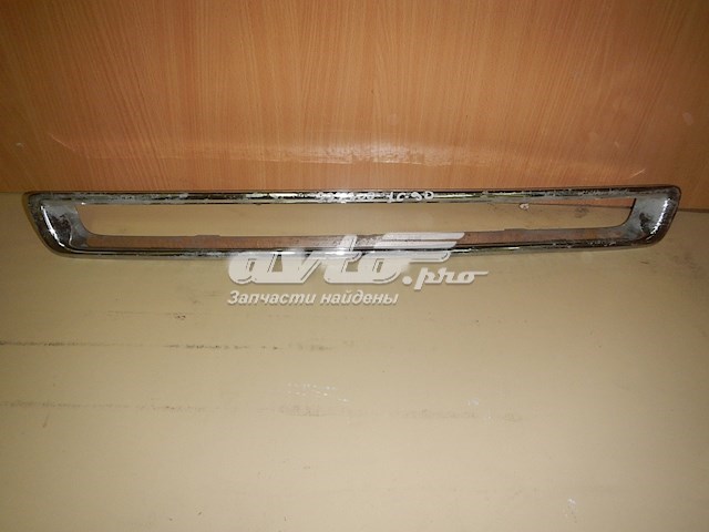 30698143 Volvo moldura de parachoques delantero central comprar barato