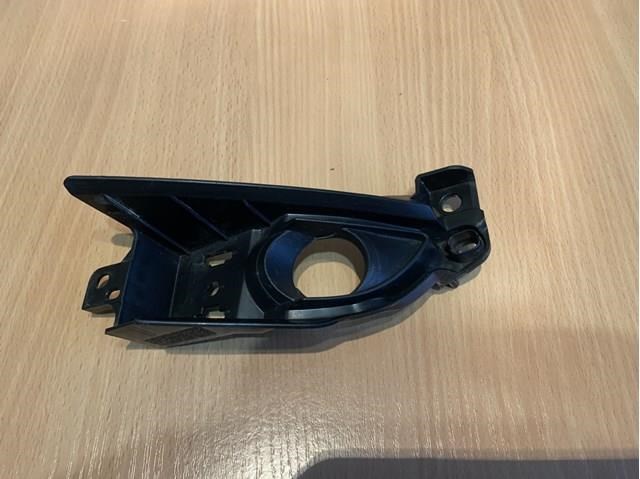 KB8B50C22B Mazda soporte de parachoques delantero exterior izquierdo