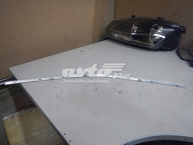 A2218850021 Mercedes moldura de parachoques delantero central