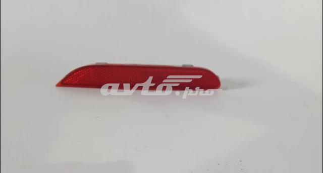 8355A109 Mitsubishi reflector, parachoques trasero, izquierdo