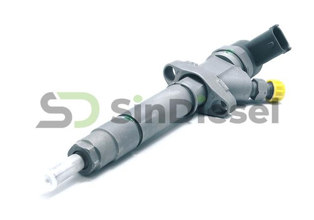 0445110087 NISSAN inyector