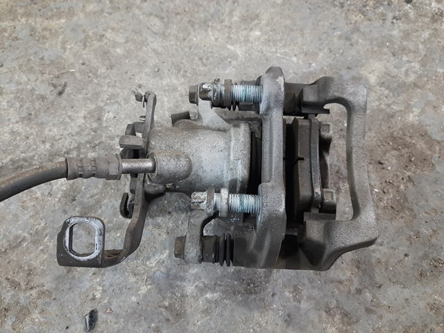 34216860557 BMW pinza de freno trasera izquierda