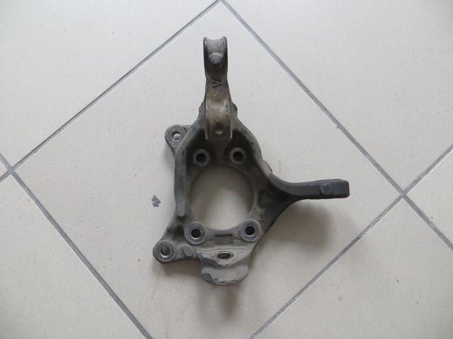 4321133130 Toyota muñón del eje, suspensión de rueda, delantero derecho