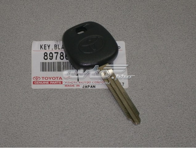 8978660170 Toyota conjunto transmisor control de puertas / clave en blanco