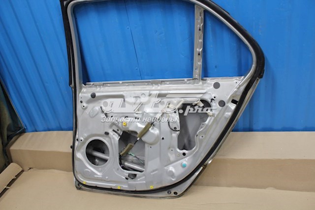 6700350040 Toyota puerta trasera derecha