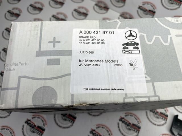 A0004219701 MERCEDES Pastillas de freno delanteras
