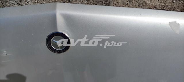 A9068800257 Mercedes capó del motor