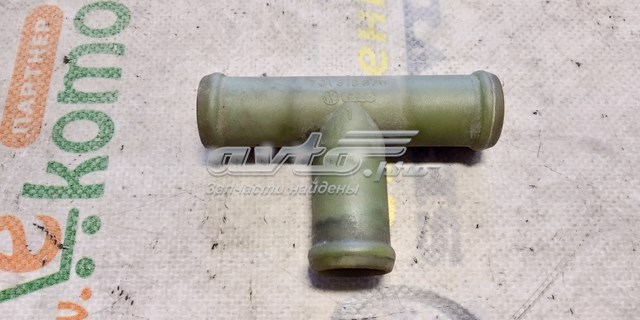 701819876 VAG brida de refrigerante